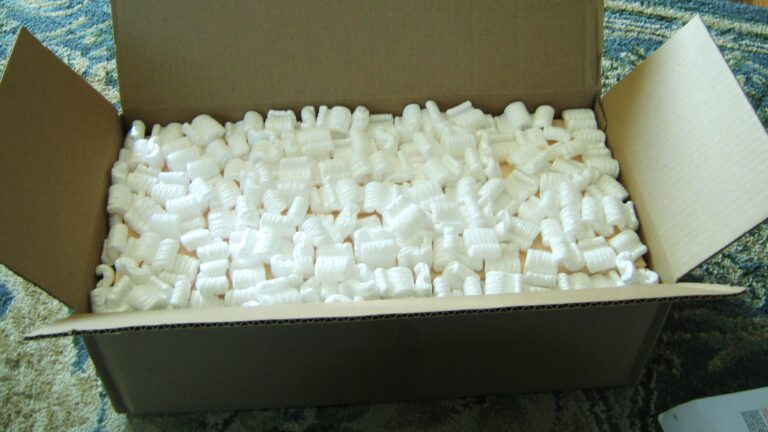 Biodegradable Packaging Materials Types and 5 Steps to Use it - renouvo